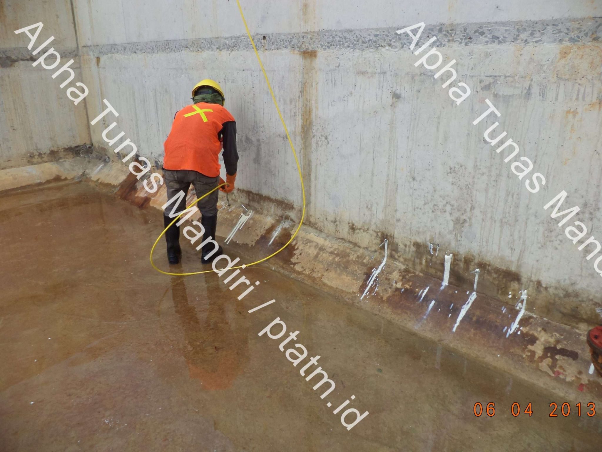 Injeksi Beton Bocor dan Injeksi Polyurethane - aplikator.ID